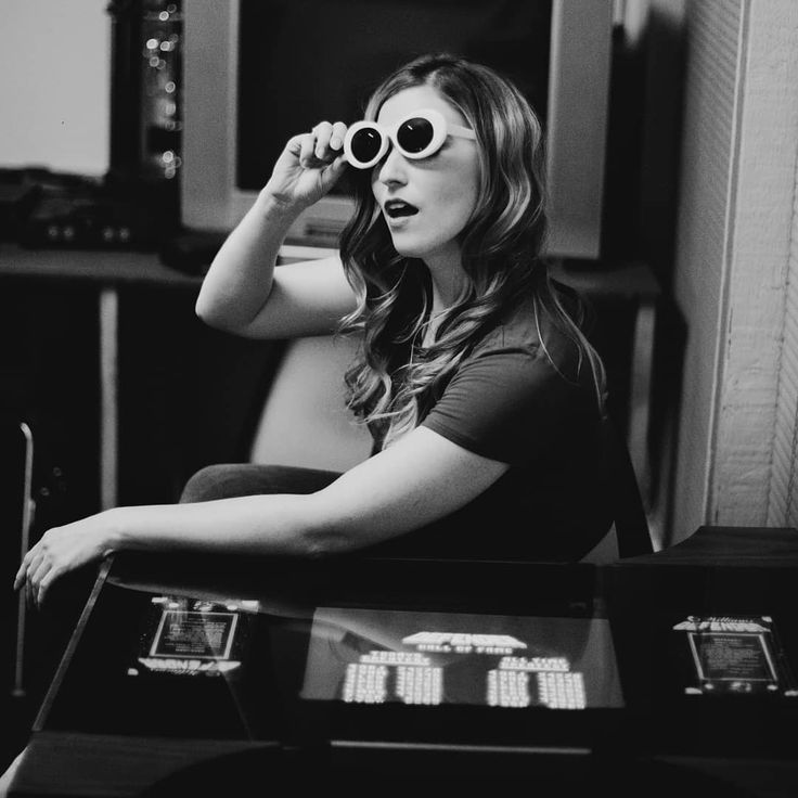 509 Μου αρέσει 87 σχόλια Jo Lorio Jolorio στο Instagram Feeling Mod This Monday 🕶️