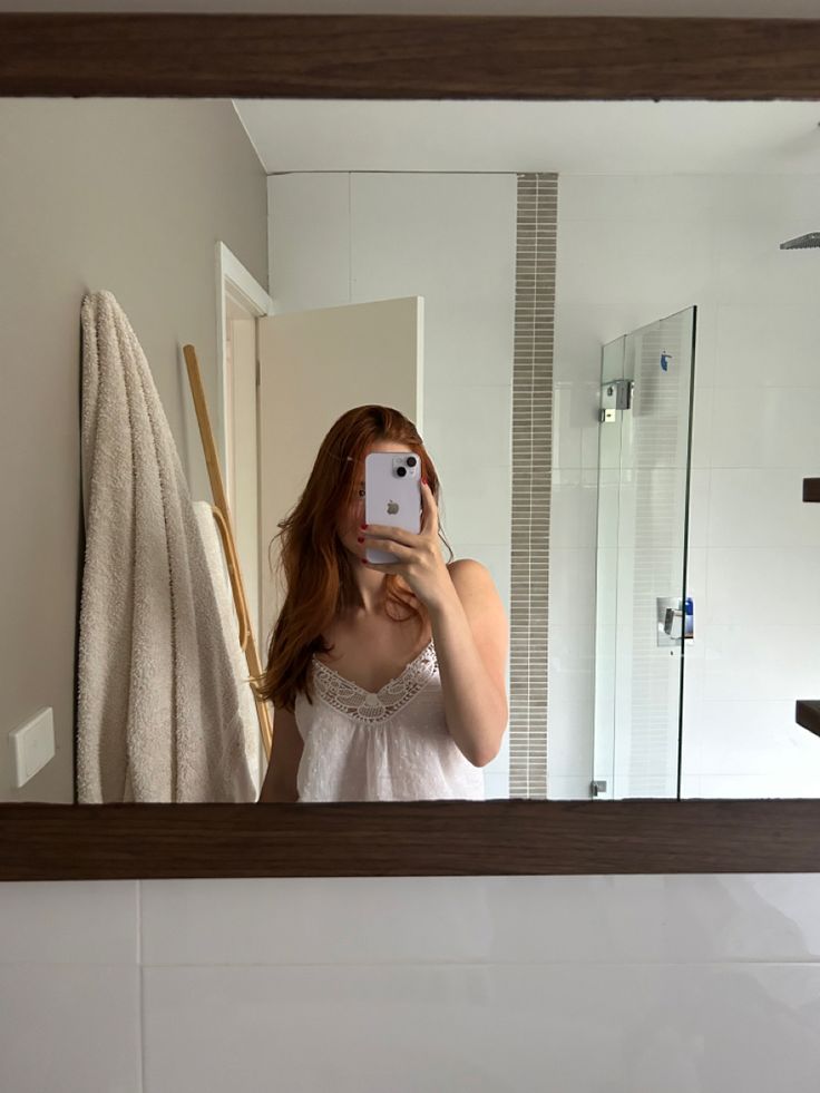 My Pic Mirror Selfie Red Hair Girl Aesthetic Girls With Red Hair Uploads Girl Hairstyles