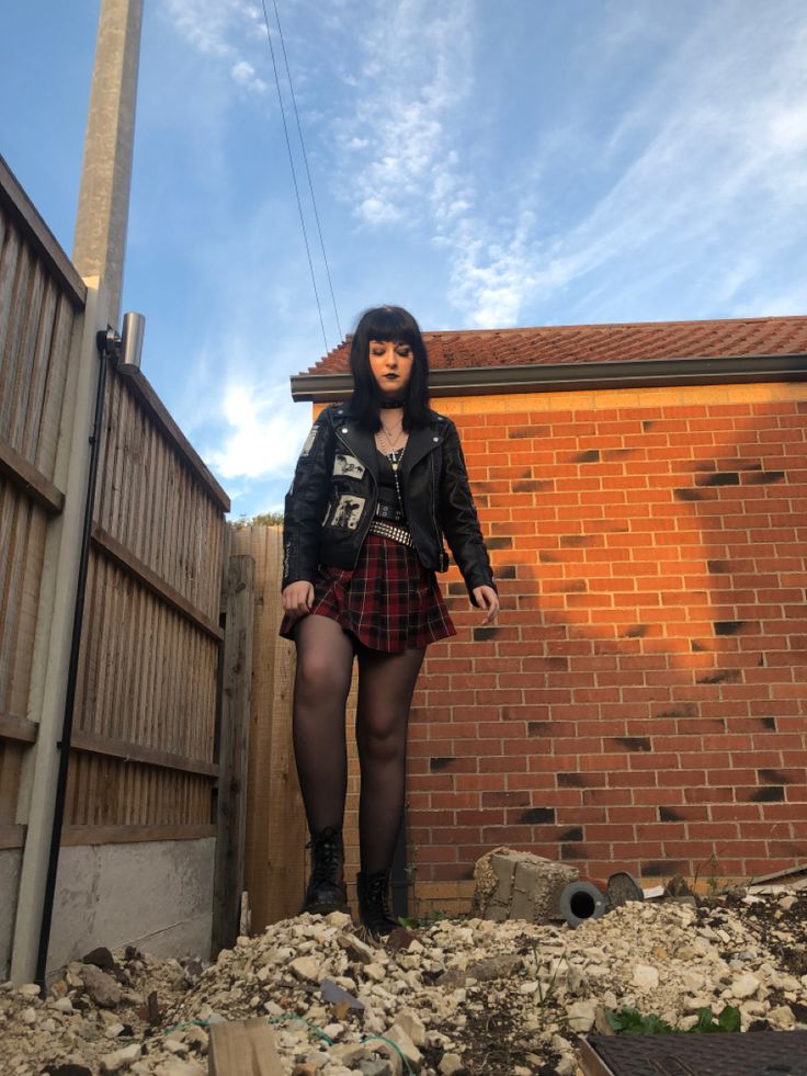 Pin On Alt Baddies Alt Music In 2024 Aesthetic Grunge Outfit Cute