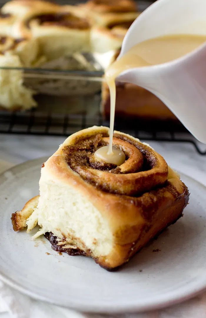 Cinnamon Rolls With Warm Vanilla Glaze The Gourmet Gourmand Recipe Cinnamon Rolls Vanilla