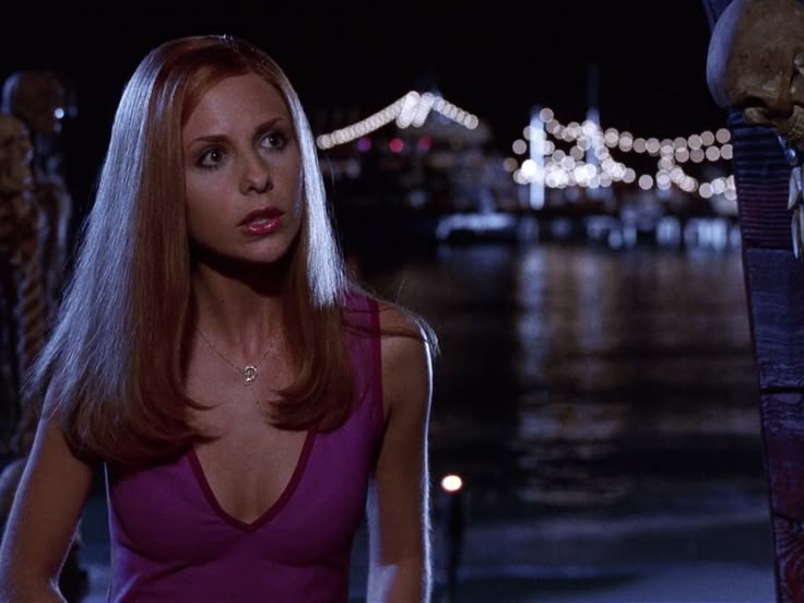 Scooby Doo 2002 Sarah Michelle Gellar As Daphne Sarah Michelle Gellar Hot Daphne Blake