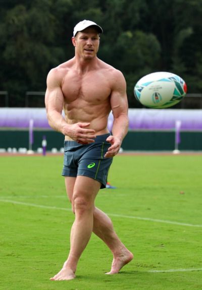 Pin By Erik Sobbe On Body Body Body Rugby Men Hot Rugby Players Scruffy Men