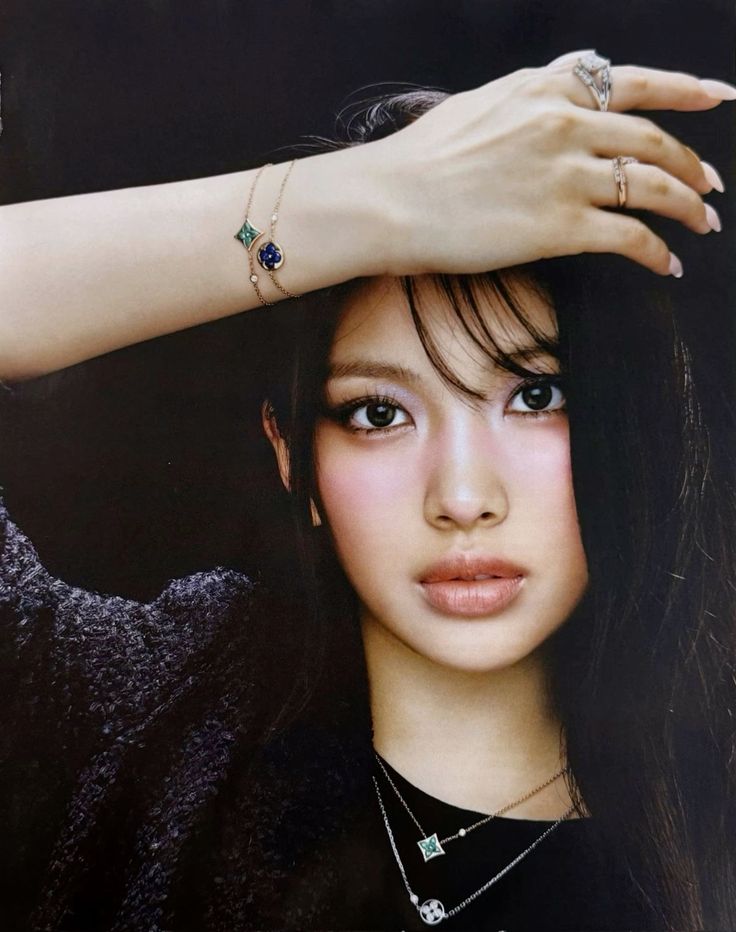 Pin On Kpop Girls