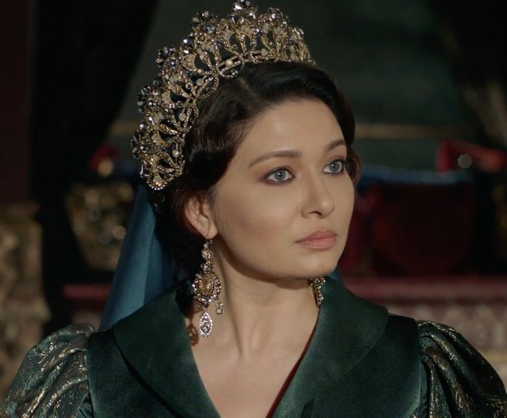 Kösem Sultan Знаменитости Модные стили Актрисы