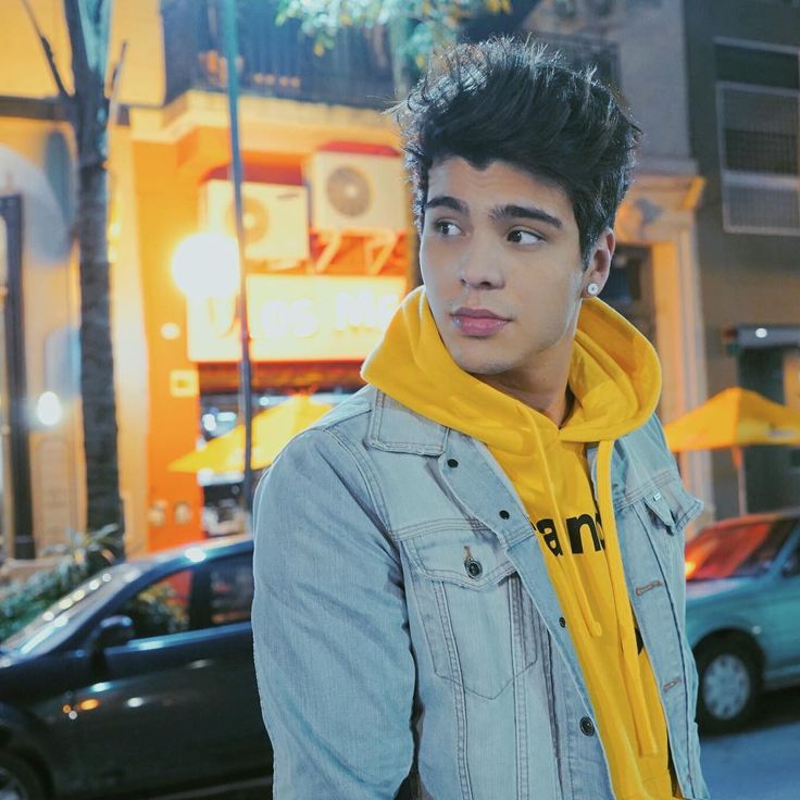 219 6 Mil Me Gusta 2 284 Comentarios Sebastián Villalobos Sebbbbas