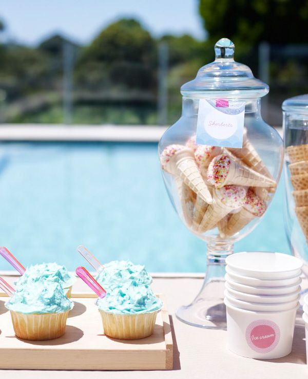 Stylish Retro Pink Flamingo Pool Party Hostess With The Mostess