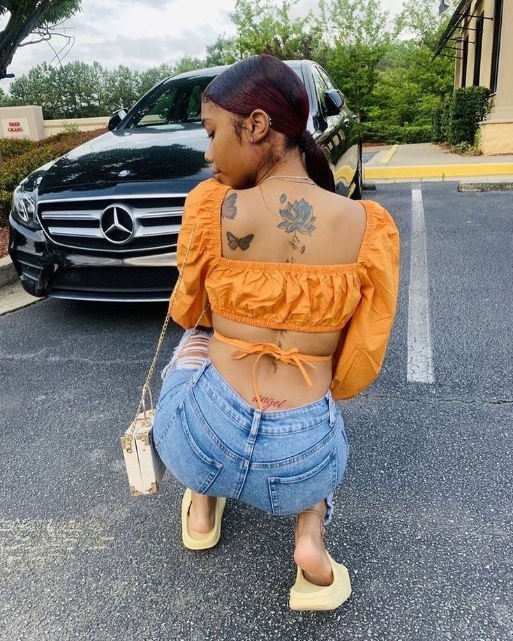 Jeans And Crop Top Outfit Crop Top With Jeans Crop Top Outfits Black