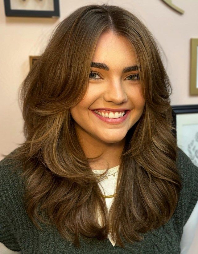 50 Amazing Haircuts For Round Faces Hair Adviser【2024】