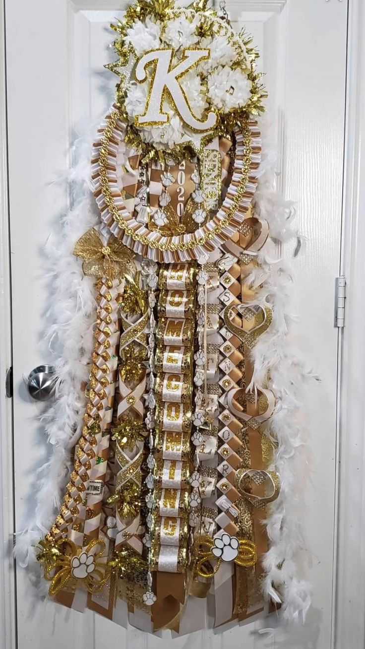 Hoco Mum