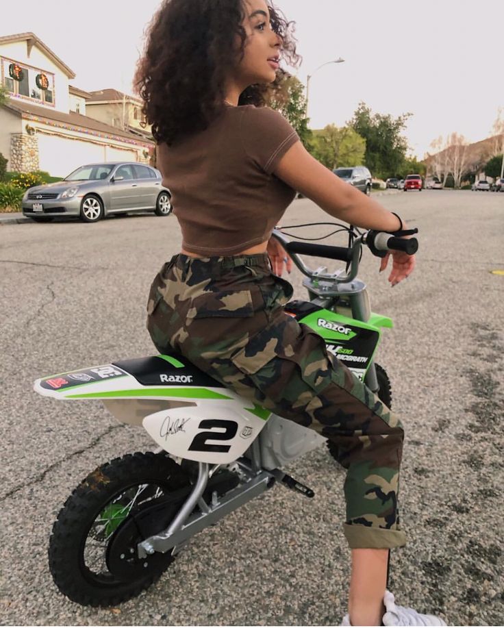 Pin By Lorren Rahn On Daniella Perkins Maddie Ziegler Outfit Light Skin Girls Outfits