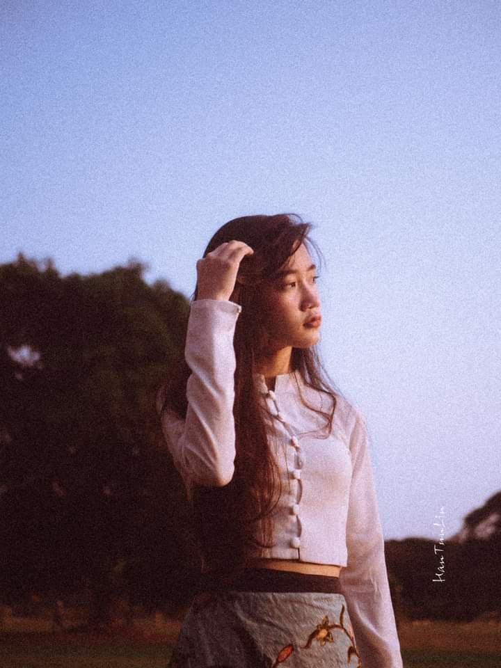 Honey Nway Oo ဟန်နီနွေဦး In 2022 Vintage Myanmar Beauty Girl Girl