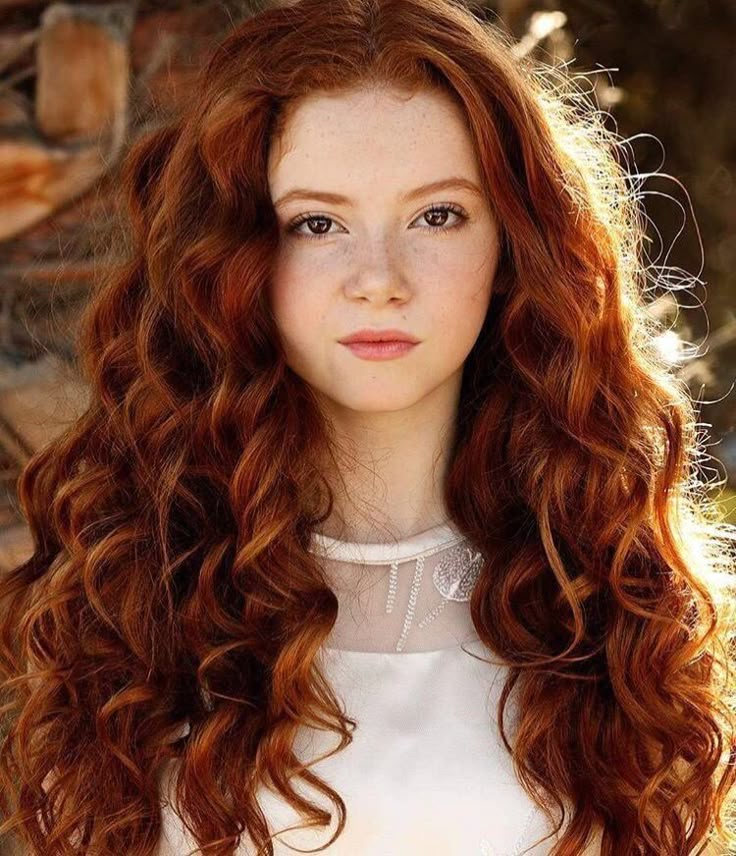 Pin By Ageeth Euser On Red Red Curly Hair Natural Red Hair Redhead Hairstyles