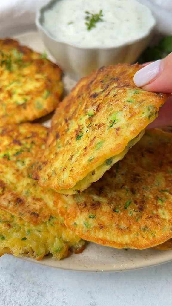 Easy Low Carb Zucchini Fritters Wanderlustias Blog Video Video Fritter Recipes Recipes
