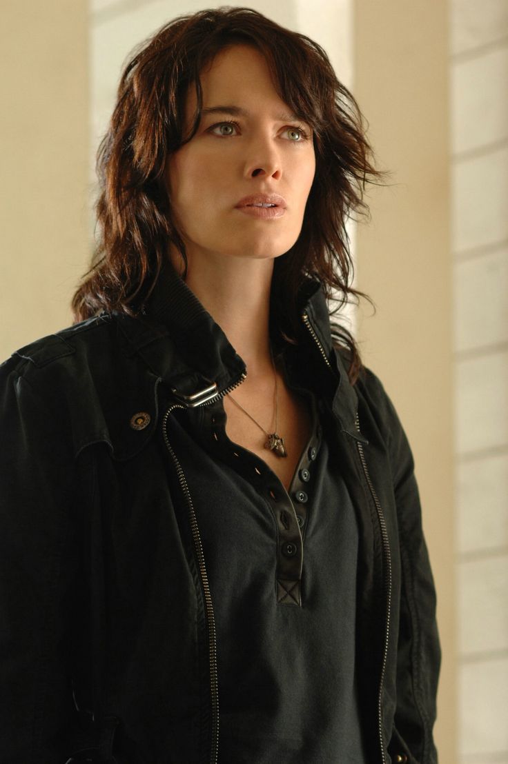 The Sarah Connor Chronicles Season 1 Episode 2 Lena Headey Sarah
