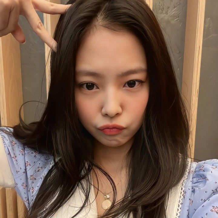 Ghim Trên My Kim