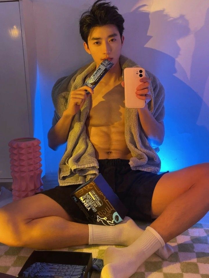 Pin By 明明 On Perfected Cute Asian Guys Handsome Asian Men Hot Asian Men