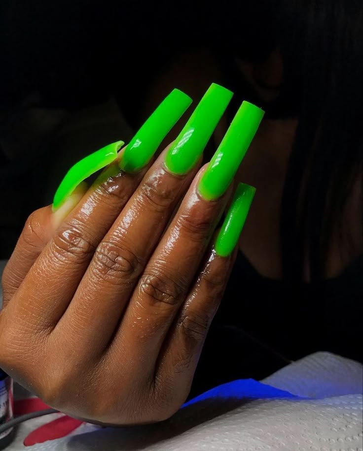 Maylamal Linktree In 2024 Neon Green Nails Remove Acrylic Nails