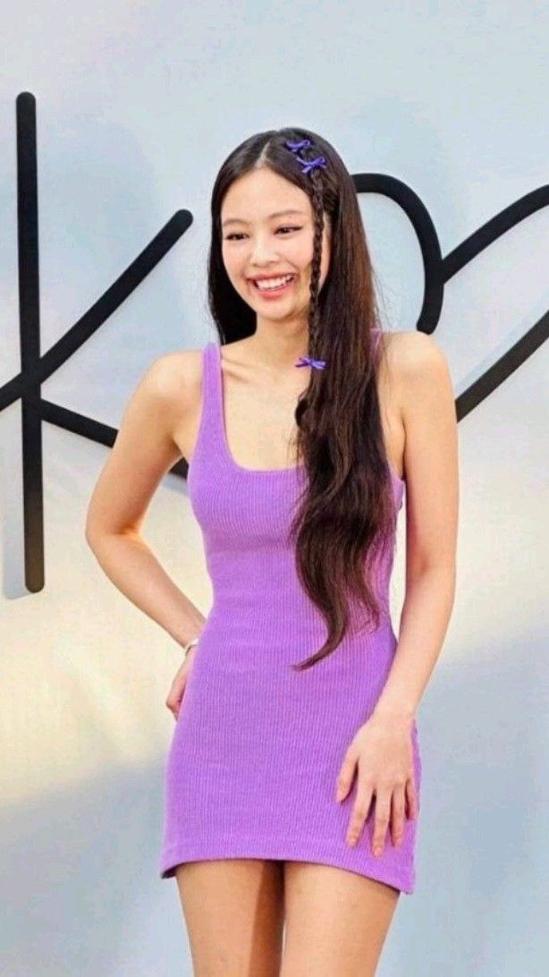 Pin By Nusrat Nusrat On Pins By You Jennie Calvin Klein Jennie Kim Blackpink Blackpink Jennie