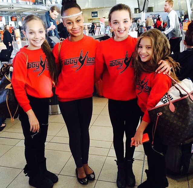 Maddie Nia Kendall And Kenzie Dance Moms Girls Dance Mums Dance Moms