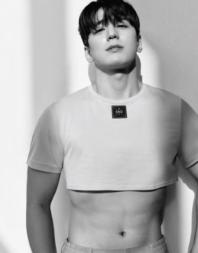 Kim Min Gue By Hyea W Kang Elle Korea May 2022 Foto Stile Amore