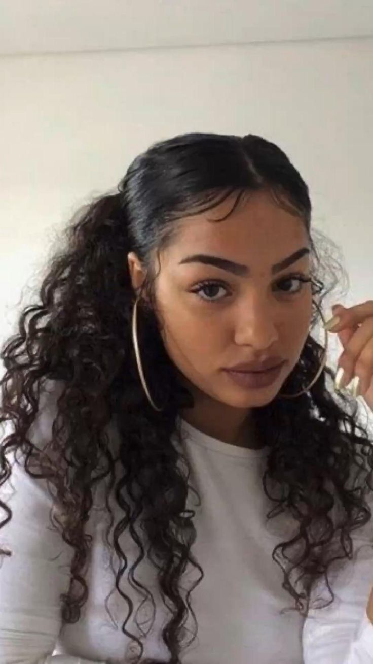 Curly Hairstyles Easy Curly Hair Inspo Clean Girl Aesthetic Mixed Girl Hair Curly Girl Big