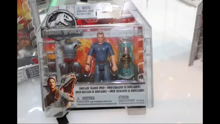 Pin By Hil Mat On Jurassic Parkworld Jurassic World Fallen Kingdom Falling Kingdoms
