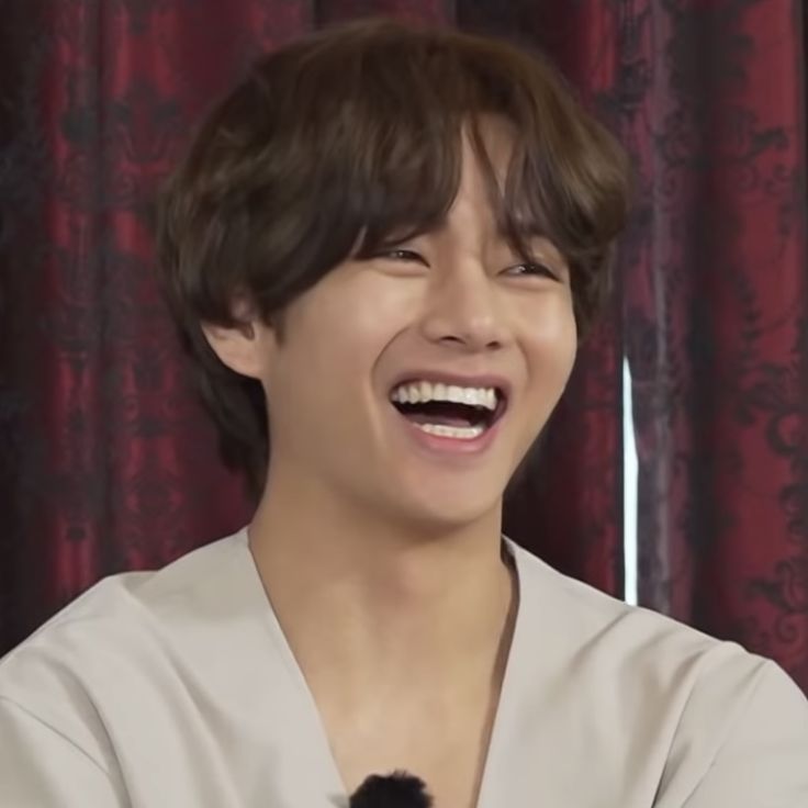 V Smile Smile Icon Taehyung Smile Bts Taehyung Hubby Husband Happy Soul My Only Love Kim