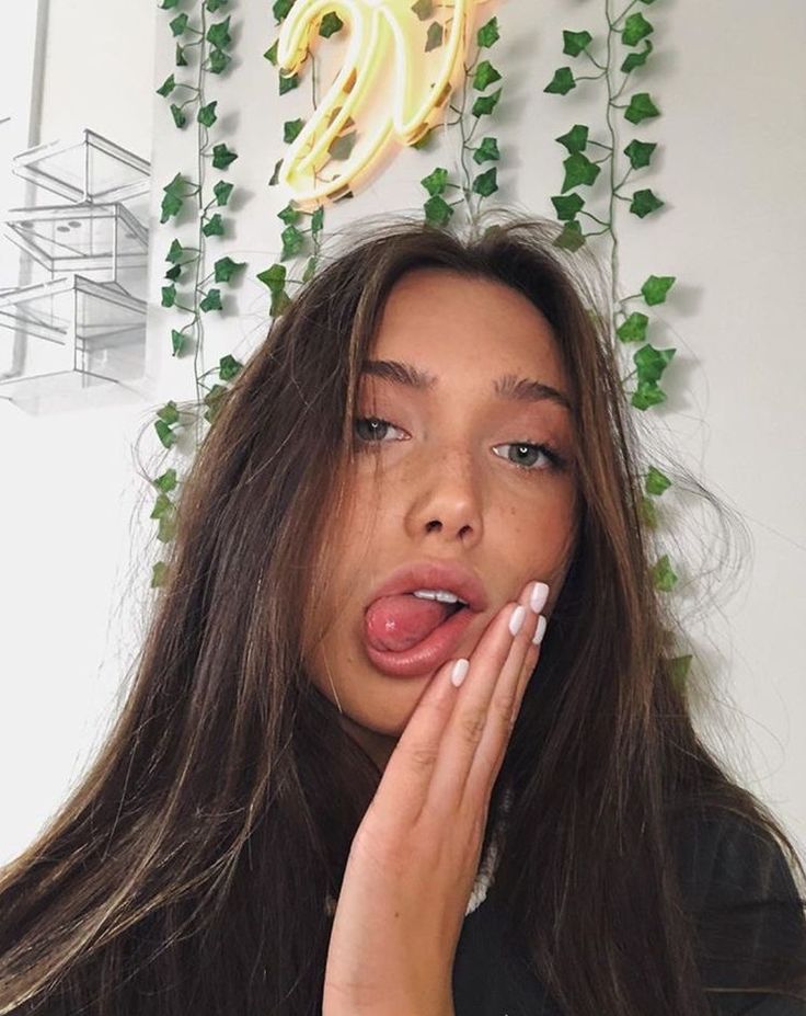 P I N T E R E S T Celyahama8 Cute Selfie Ideas Selfies Poses Beauty