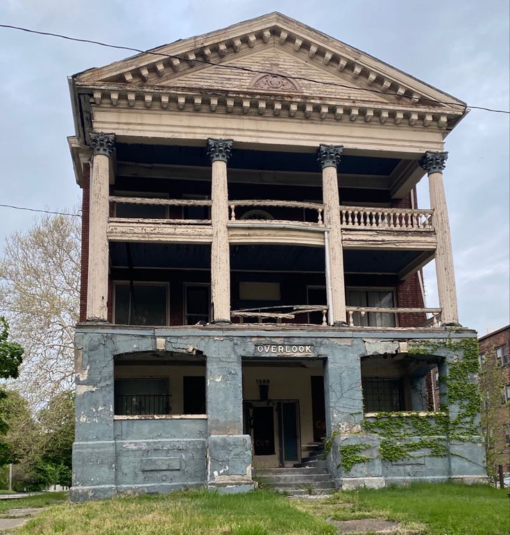 Abandoned Cleveland: Exploring Forgotten Beauty Abandoned Cleveland: Exploring Forgotten Beauty