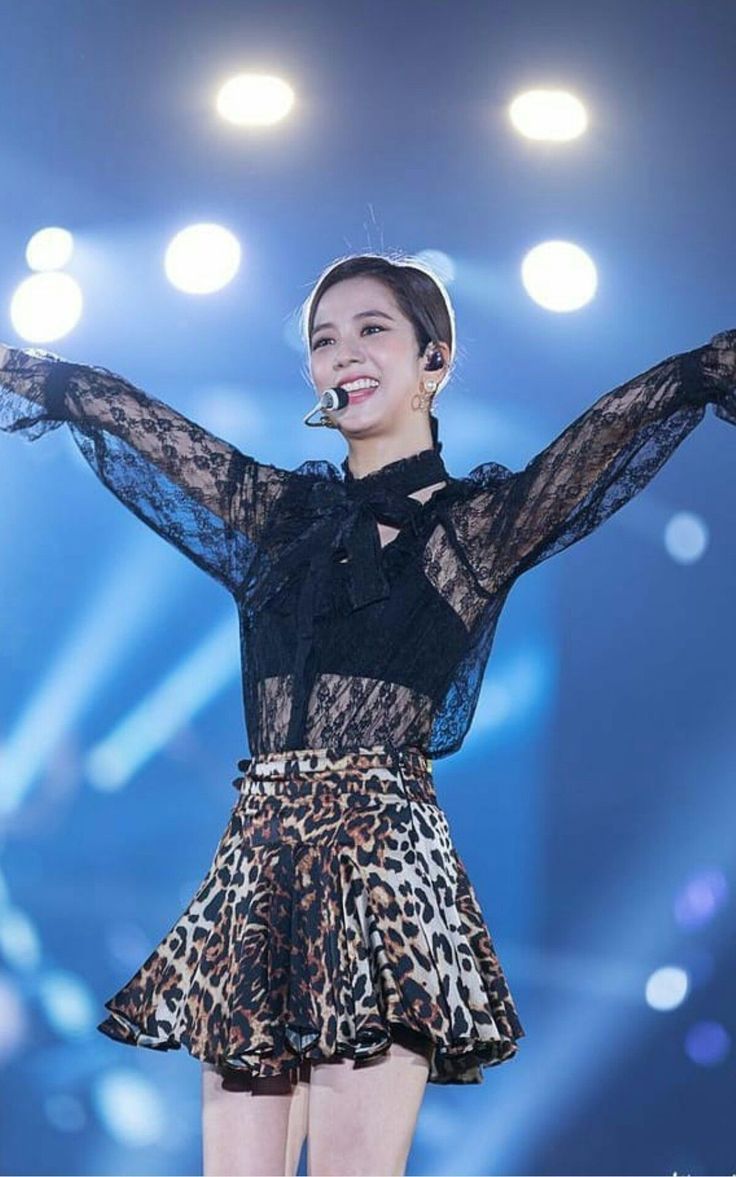Pin By Jennie 🐈⬛ On Jisoo Vibe Blackpink Jisoo Fashion Black Pink