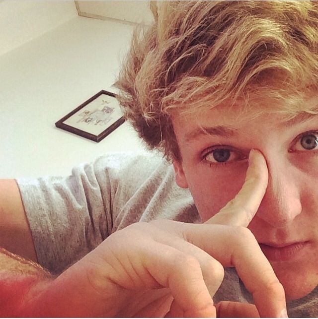 Aww Shucks I Love Logan Paul On Vine Ugghhhh Logan Paul Logan Paul