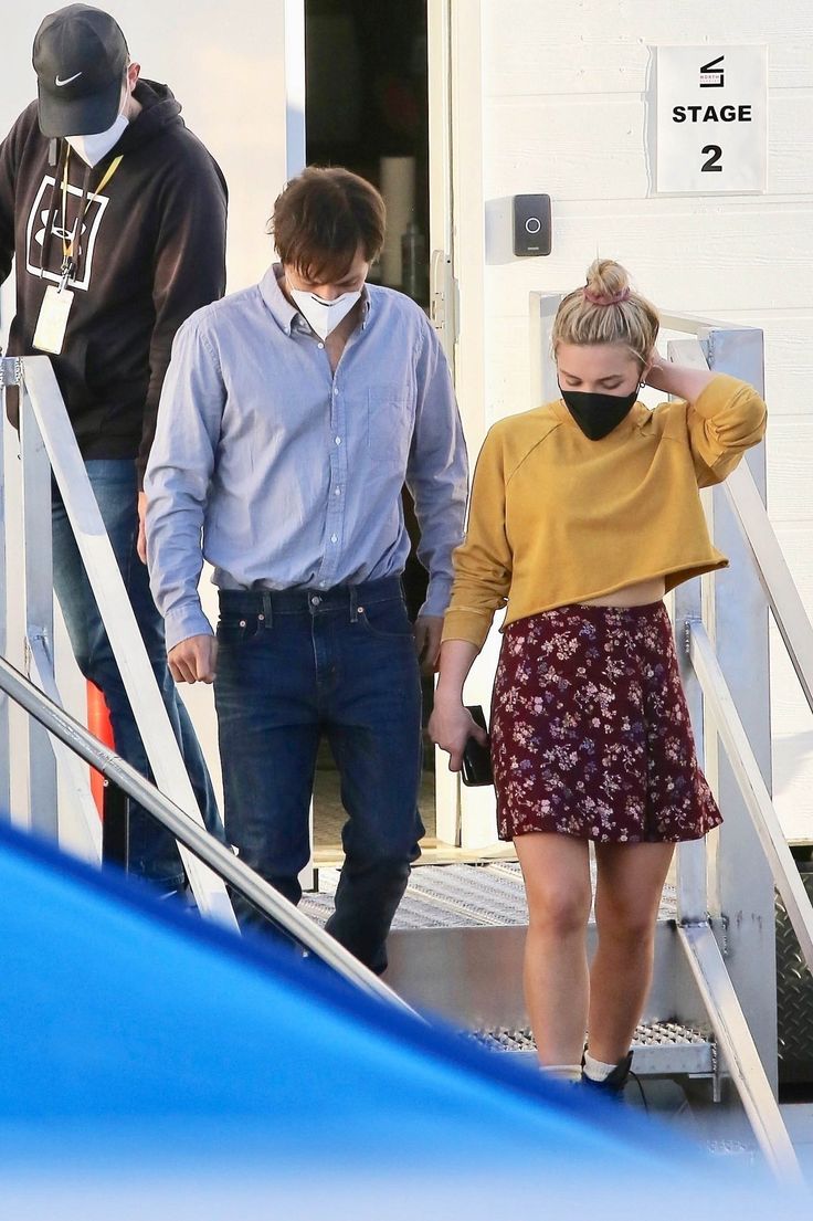 Hs Candids On Twitter Harry Styles Cute Harry Styles Florence Pugh