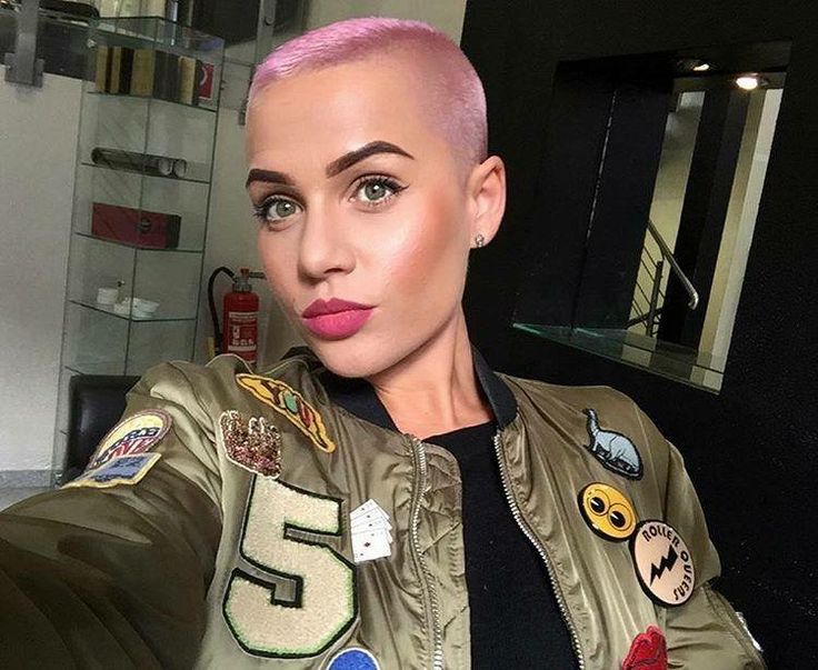 Pin By Kim Thomas On Short Haircut Shaved Head Women Super Short Hair Short Hair Styles Pixie