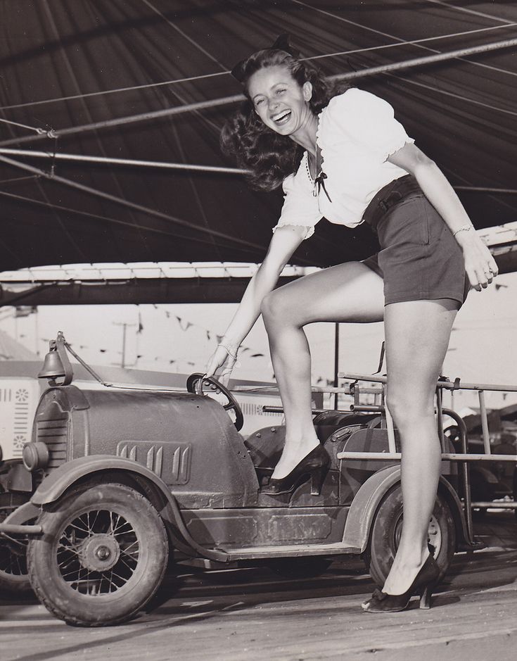 Noel Neill C1946 Vintage Pinup Adventures Of Superman Photo