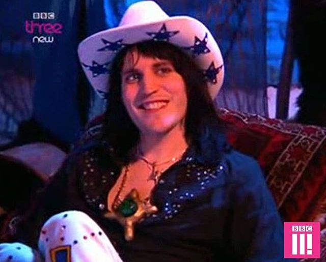 Pin By Candice From Cali On Noel Fielding The Mighty Boosh Noel Fielding Photo