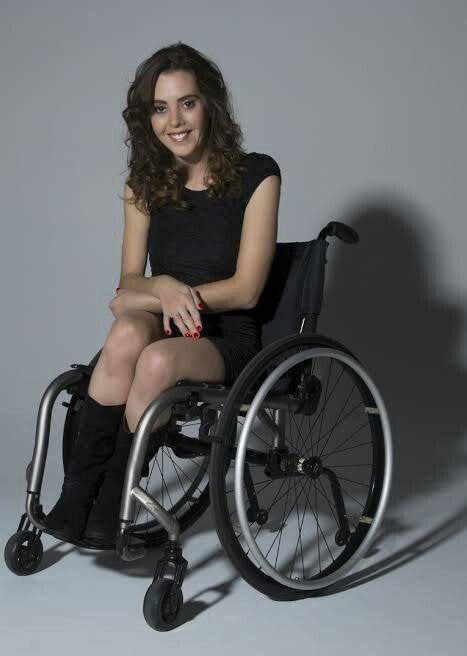 Pin By Luis Llanza González On Wheelchair Woman Wheelchair Women