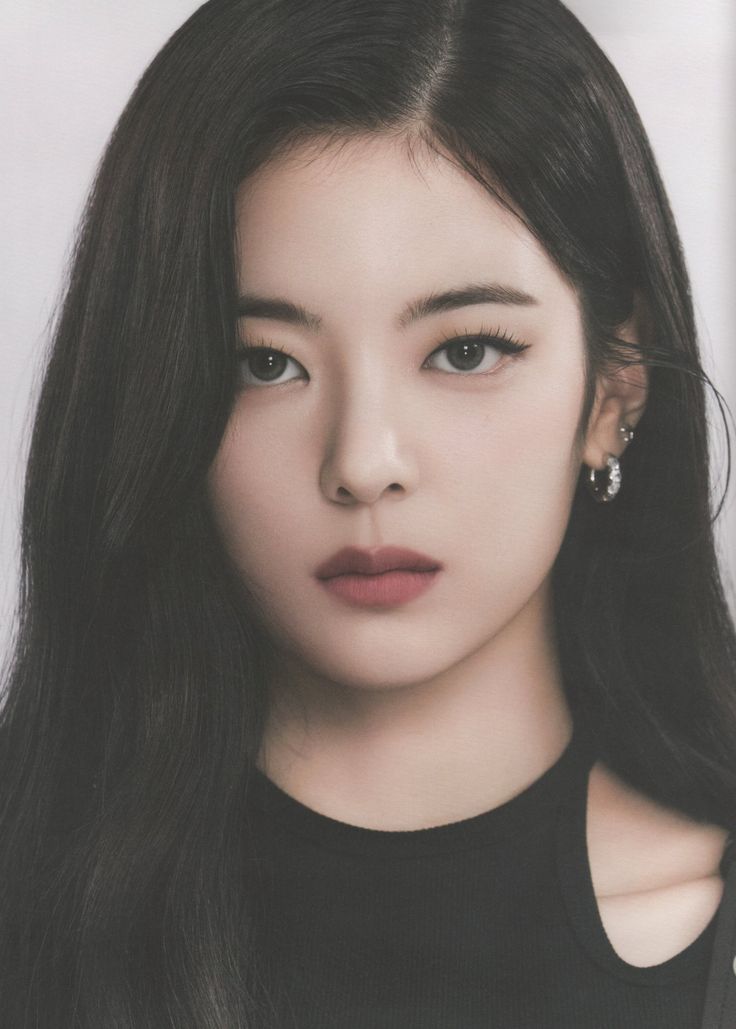 Lia Itzy Cheshire Comeback Scan Photoshoot Version 1 Photoshoot Concept Korean Makeup Kpop