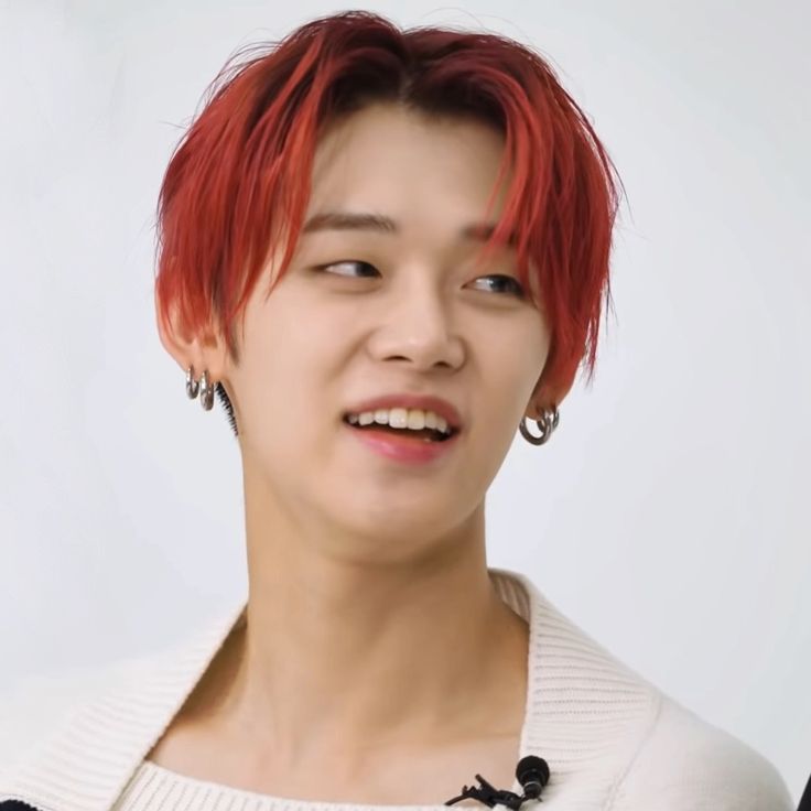 Pin By Txt ₊ ˚ On Txt Group Board Hair Icon Celebrities Funny Celebrity Look Alike