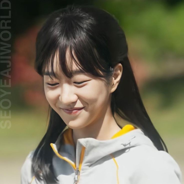 Seo Ye Ji 🥰 🥰