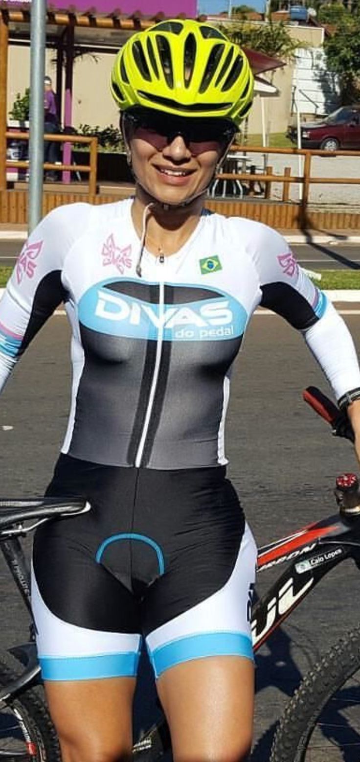 Pin By Triunfador Positivo On Lindas Ciclistas Cycling Women Cycling Outfit Cycling Girls