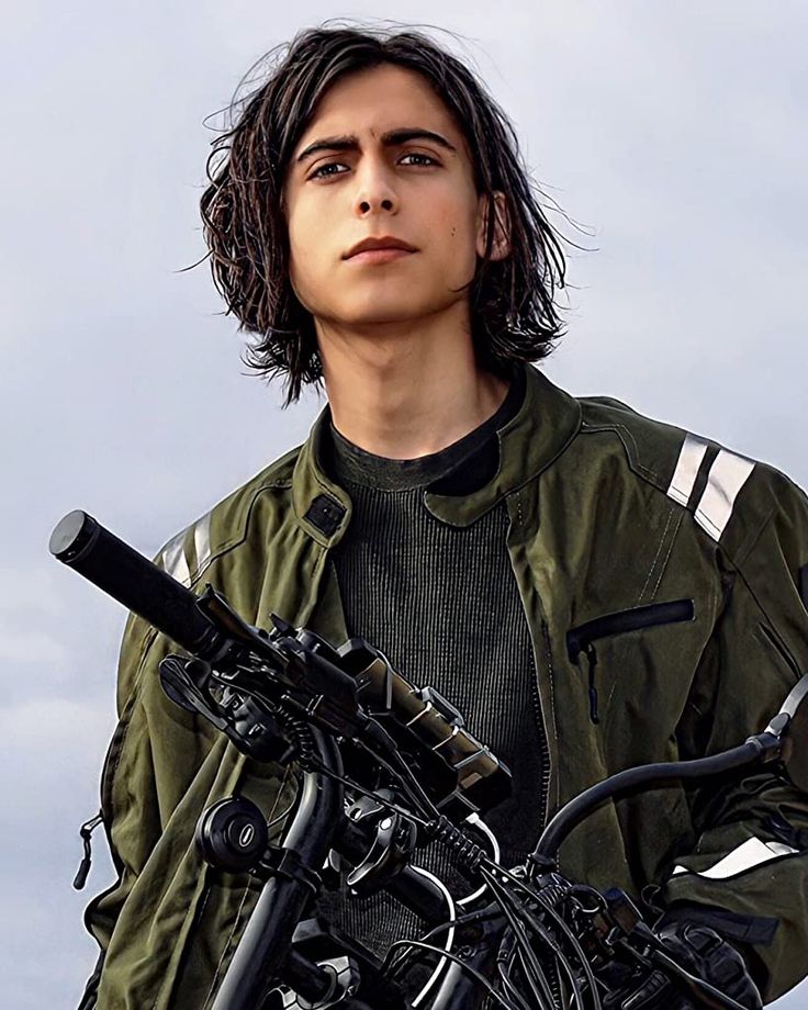 Aidan Gallagher Strong Women Quotes Independent Willow Tree Tattoos Funny Umbrella Ugly Men