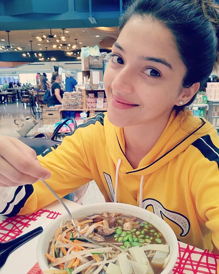 Pin By Sm Asad On Beauty Girl Most Beautiful Indian Actress Desi Girl Image Beautiful Indian