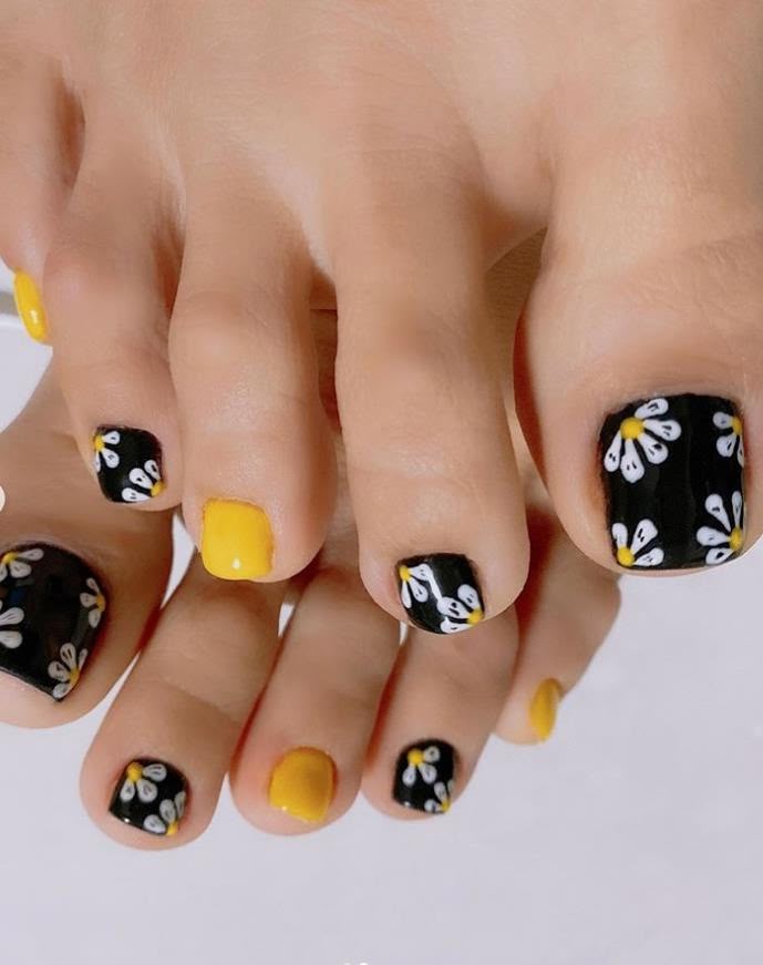 40 Acrylic Toenails Designs In Summer Let You Out Of Noble Temperament