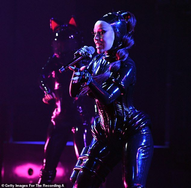 Doja Cat Performs In Black Latex Bodysuit At 2021 Grammy Awards Black Latex Latex Bodysuit