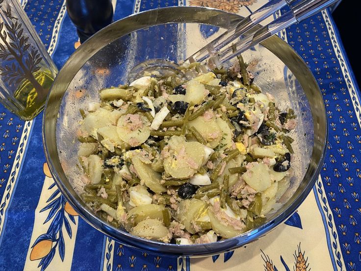 Salade De Pommes De Terre Haricots Verts Thon Et œufs Durs Les