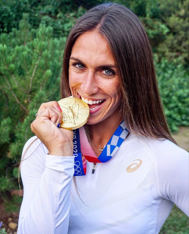 Valarie Allman Usa Track And Field Gold Medal In The Womens Discus Throw 20202021 Tokyo