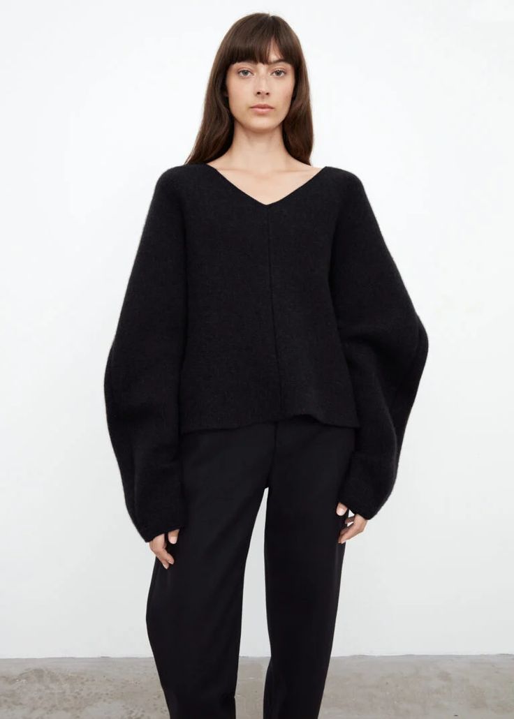 TOTEME - Official online store | Cashmere, Cashmere fabric, Minimal fashion TOTEME - Official online store | Cashmere, Cashmere fabric, Minimal fashion