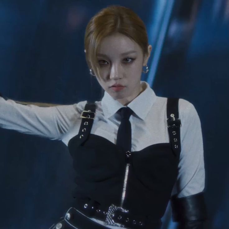 Gi Dle Yuqi Super Lady Gidle Yuqi Songyuqi In 2024 Lady G I Dle My Girl