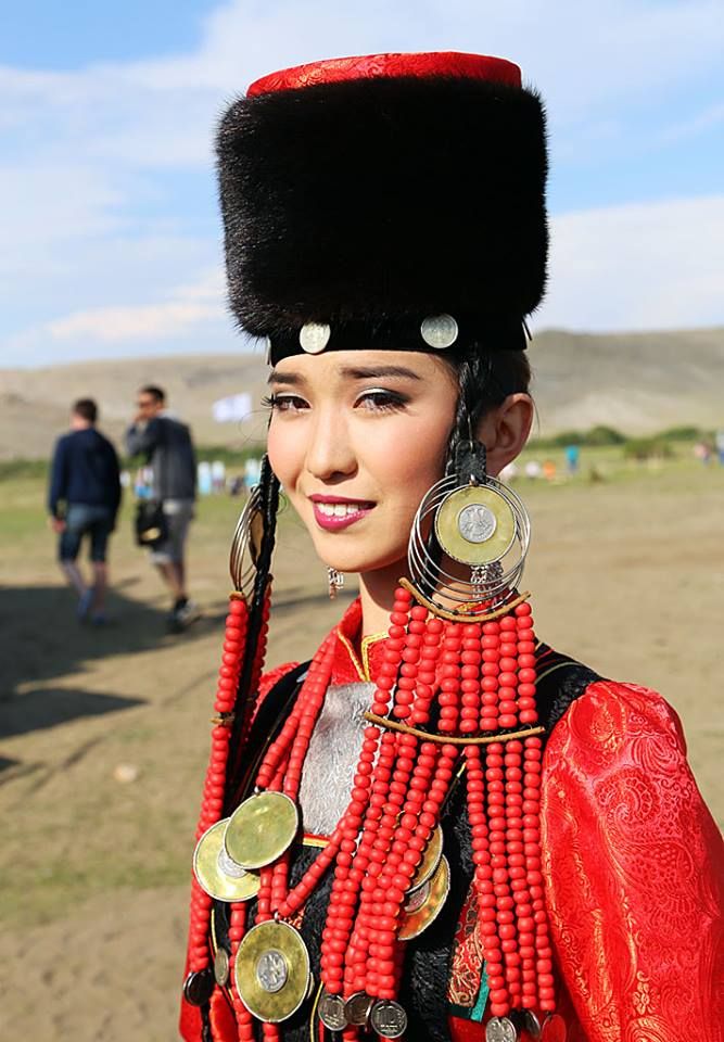 Mongolian Girl In Their National Dress Beautiful People Traditional