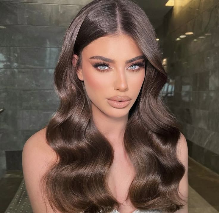 Pin By Sarah Moss Moyer On Oh So Pretty Hollywood Hair Glamorous Wedding Hair Long Hair Styles